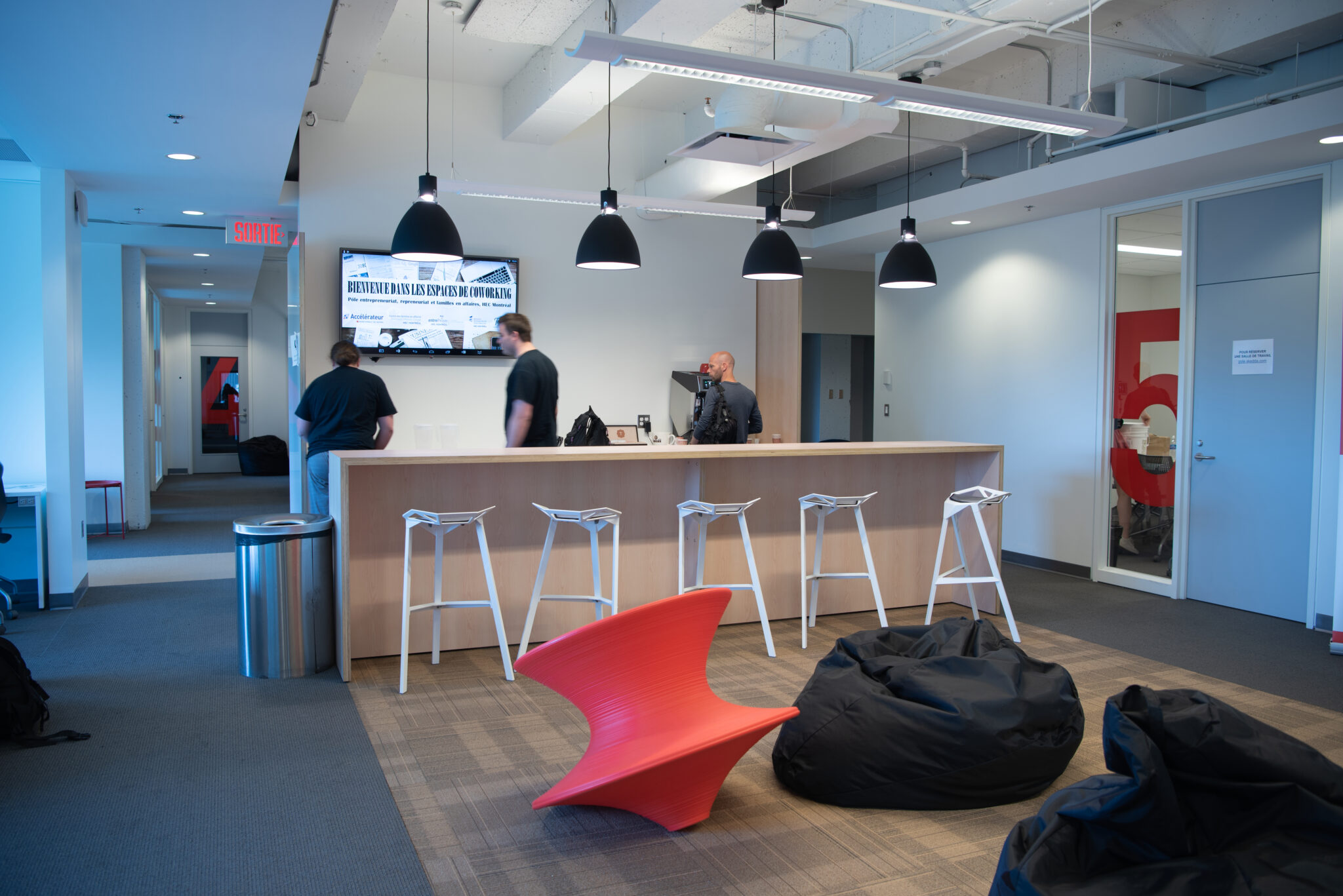 HEC MONTRÉAL-A hub of management knowledge that inspires, innovates ...