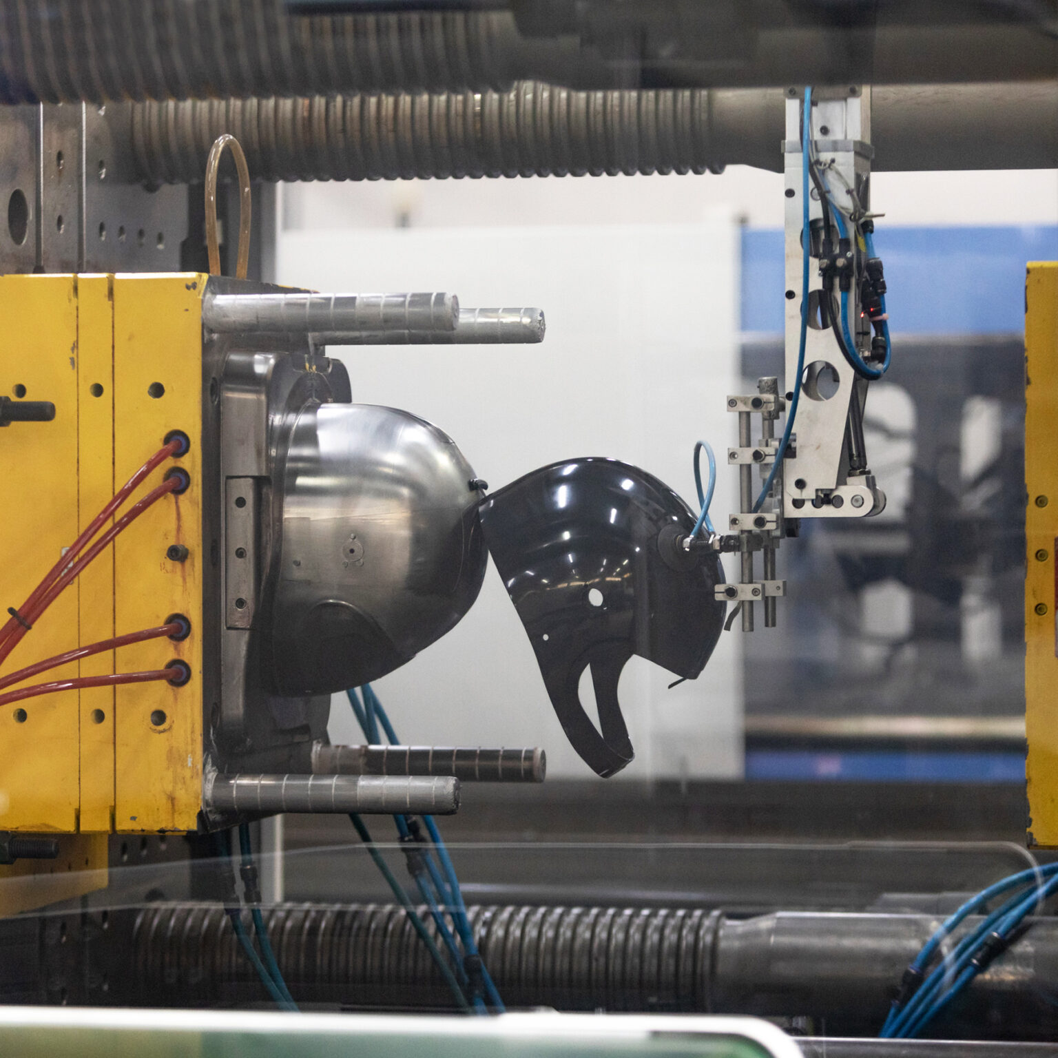 TAURUS HELMETS – IS LEADING BRAZILIAN MOTORCYCLE HELMETS INNOVATION ...