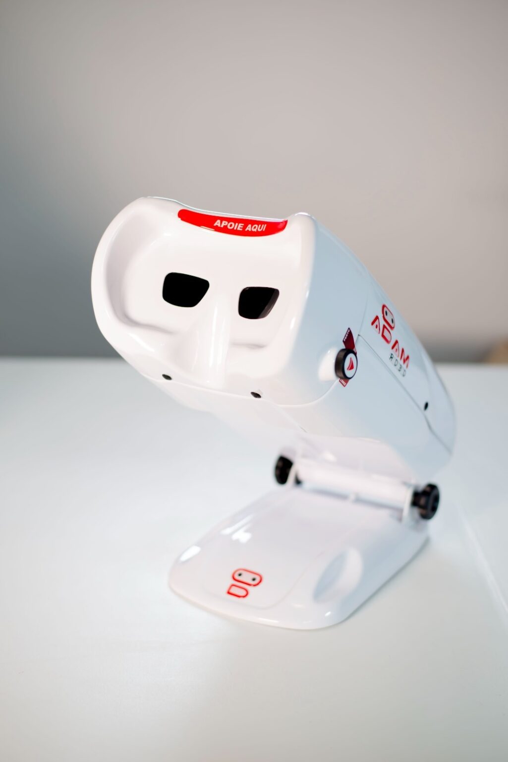 ADAM ROBO-GLOBAL FIGHT AGAINST BLINDNESS – Innovations of the World