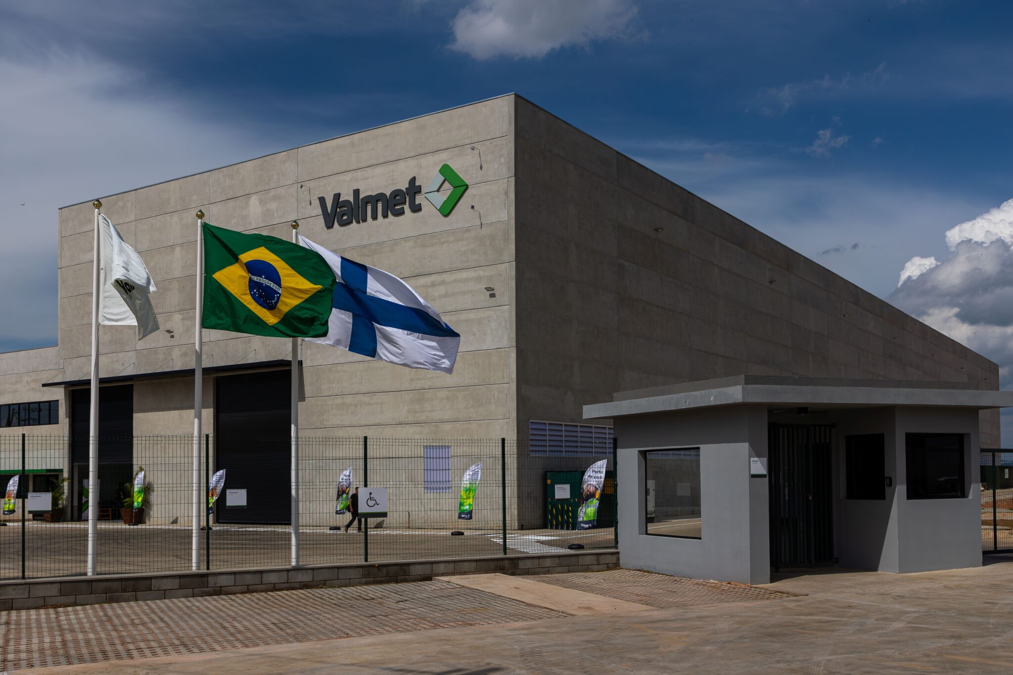 VALMET – MARKET LEADER, VALMET OFFERS UNIQUE & INTEGRATED SOLUTIONS FOR ...