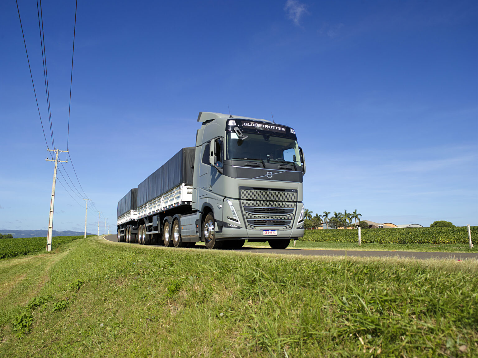 VOLVO-ALWAYS LEADING EDGE IN INNOVATION FOR COMMERCIAL VEHICLES ...