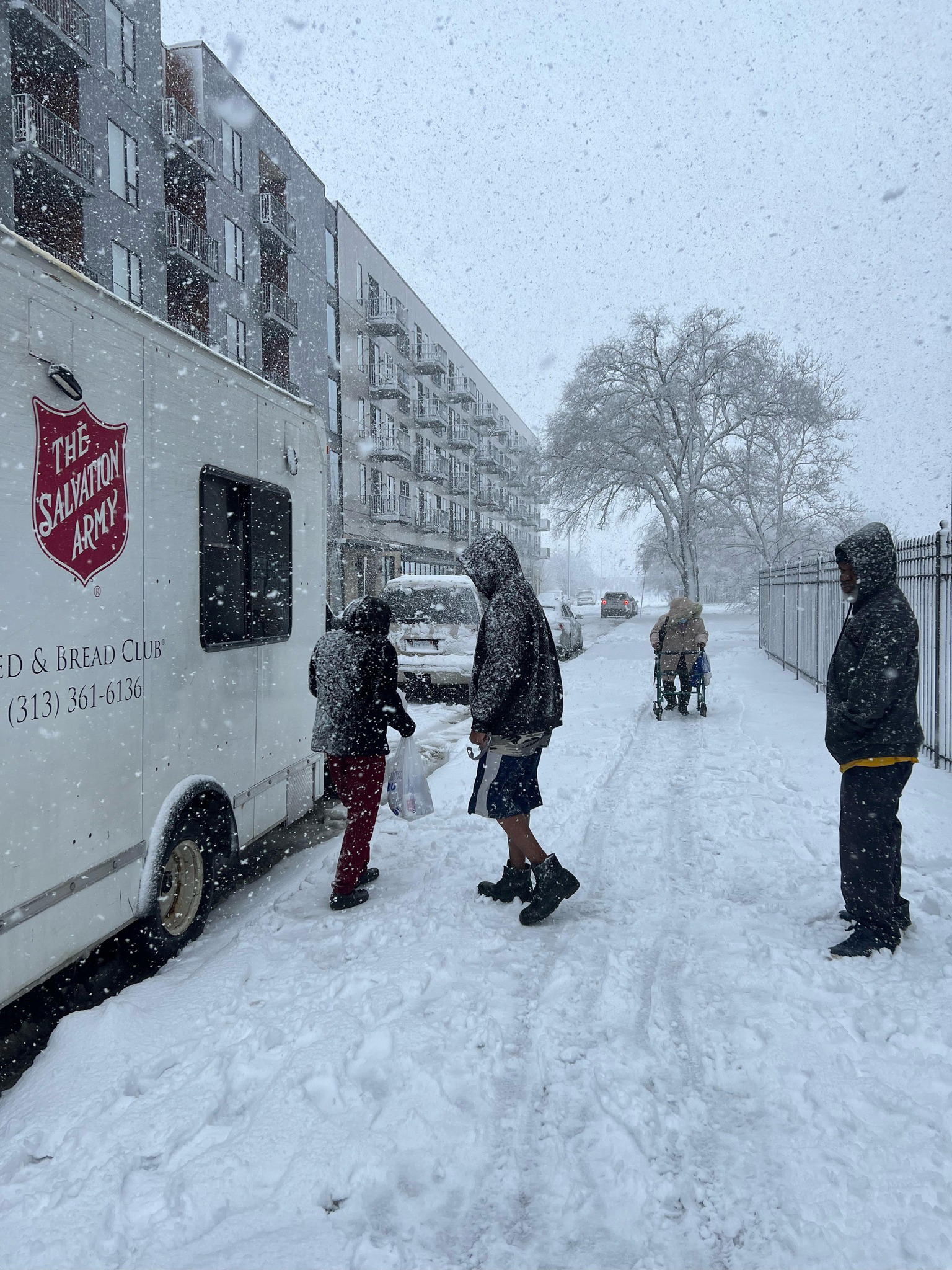 THE SALVATION ARMY-MOBILIZING FOOD DISTRIBUTION EFFORTS IN METRO ...